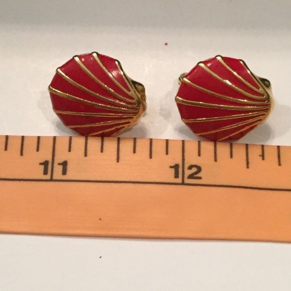 Monet | Jewelry | Monet Gold Tone Red Shell Clip On Earrings | Poshmark